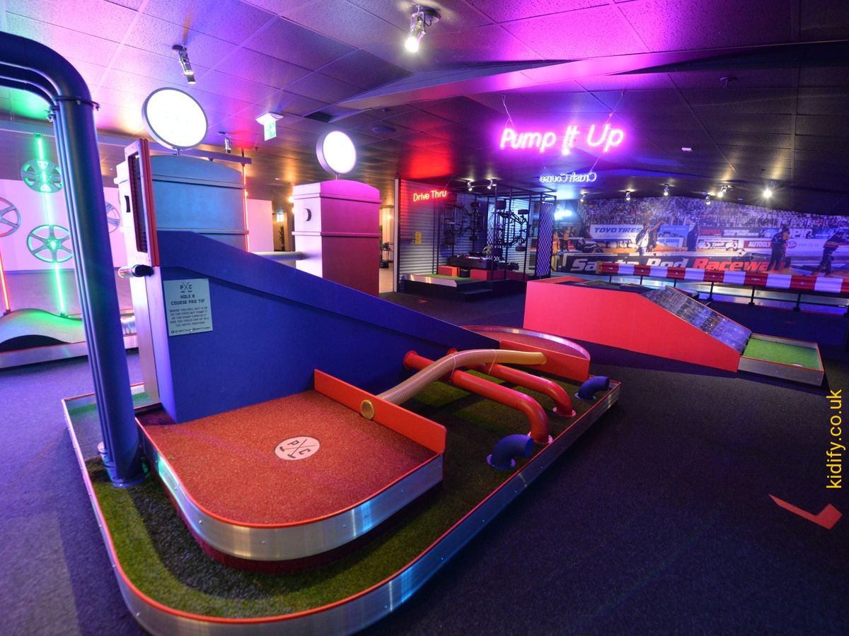 Putt Club Crazy Golf | kidify.co.uk