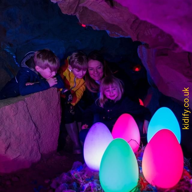 Cheddar Caves and Gorge | kidify.co.uk