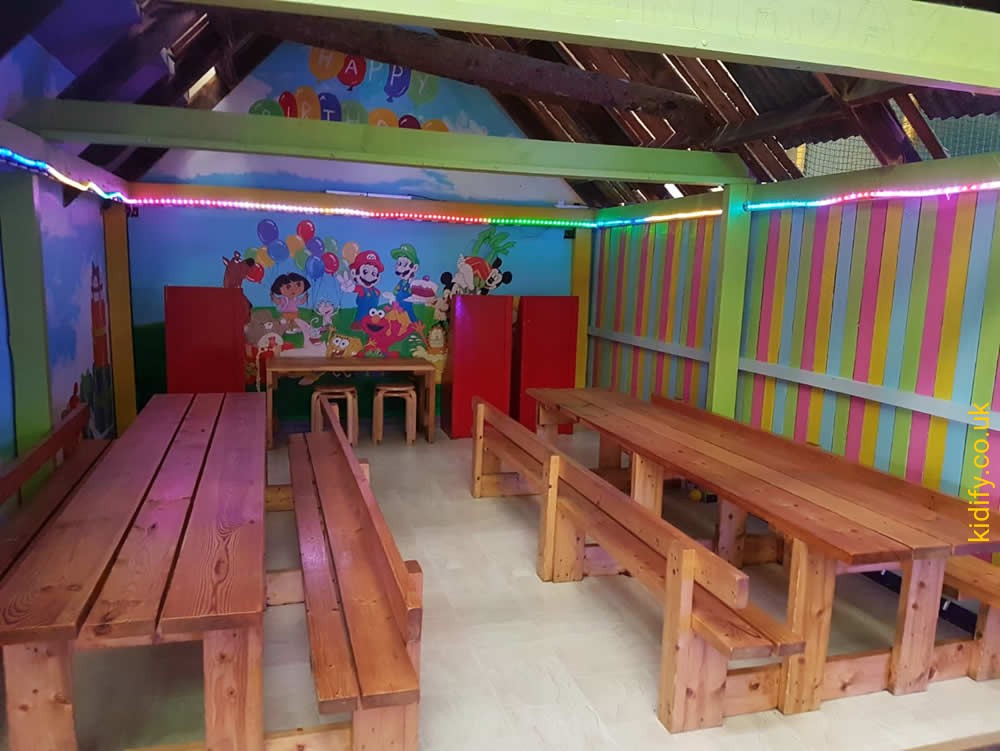 Little Rascals Indoor Play Party Centre | kidify.co.uk