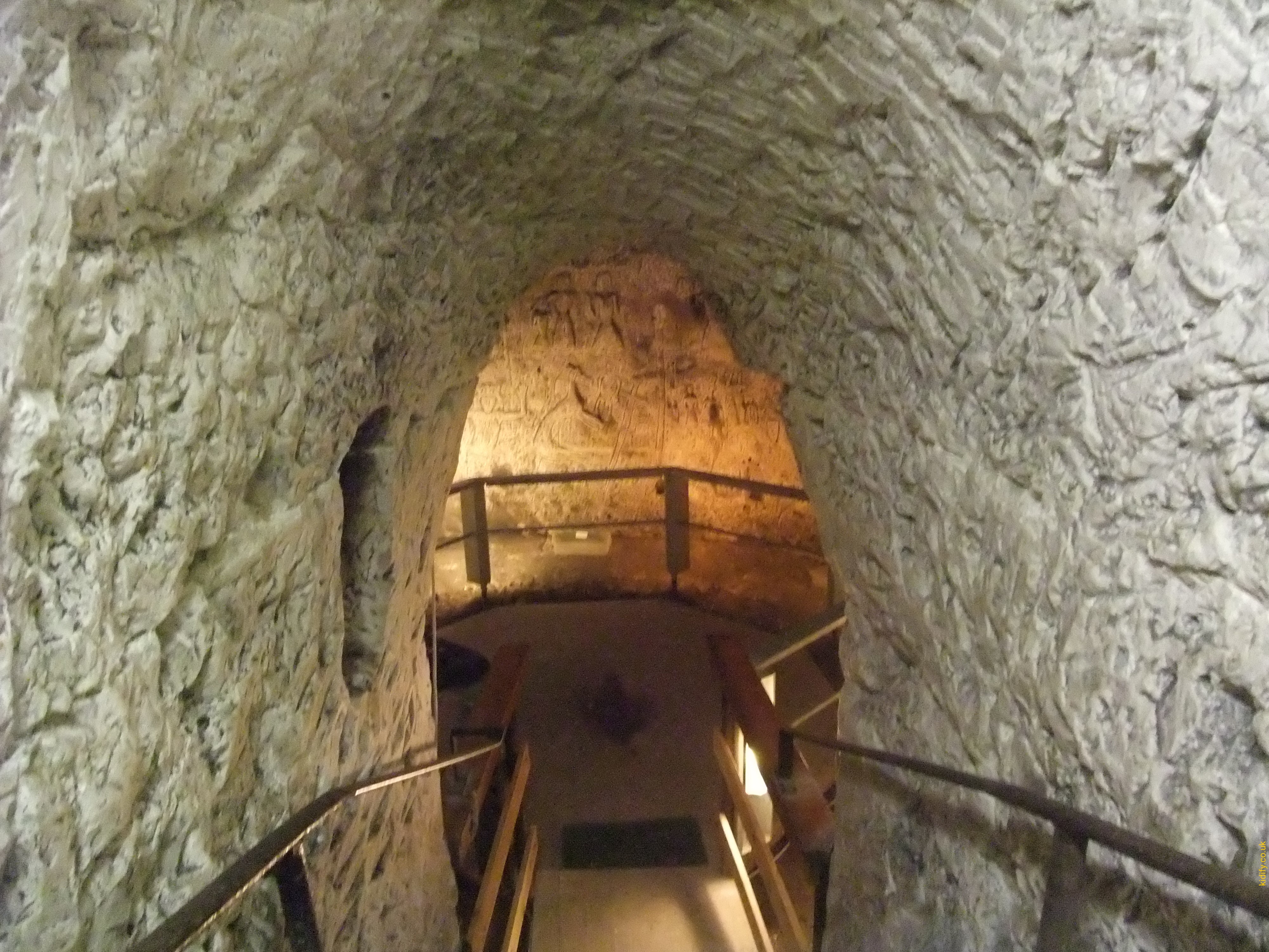 Royston Cave | kidify.co.uk
