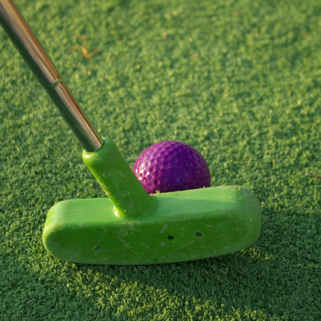 Mini Meadows Golf | kidify.co.uk