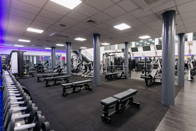Highgrove Pool and Fitness Centre | kidify.co.uk