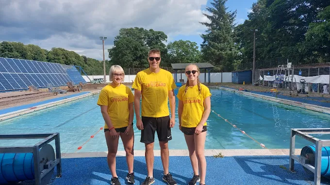 Stanhope Open Air Swimming Pool | kidify.co.uk