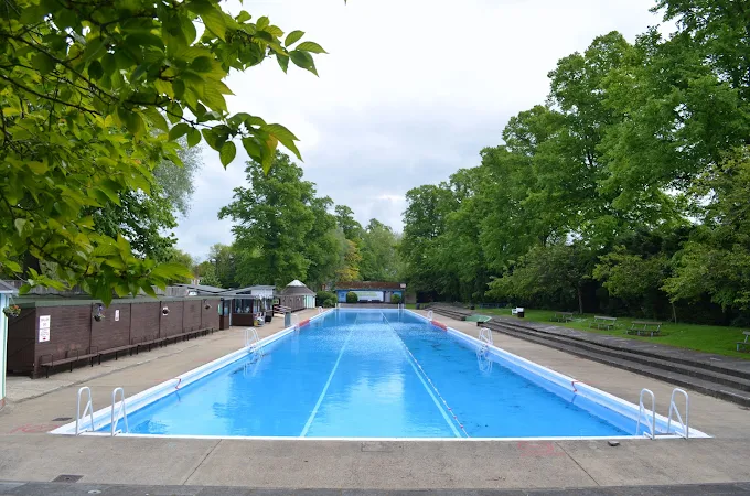 Jesus Green Lido | kidify.co.uk
